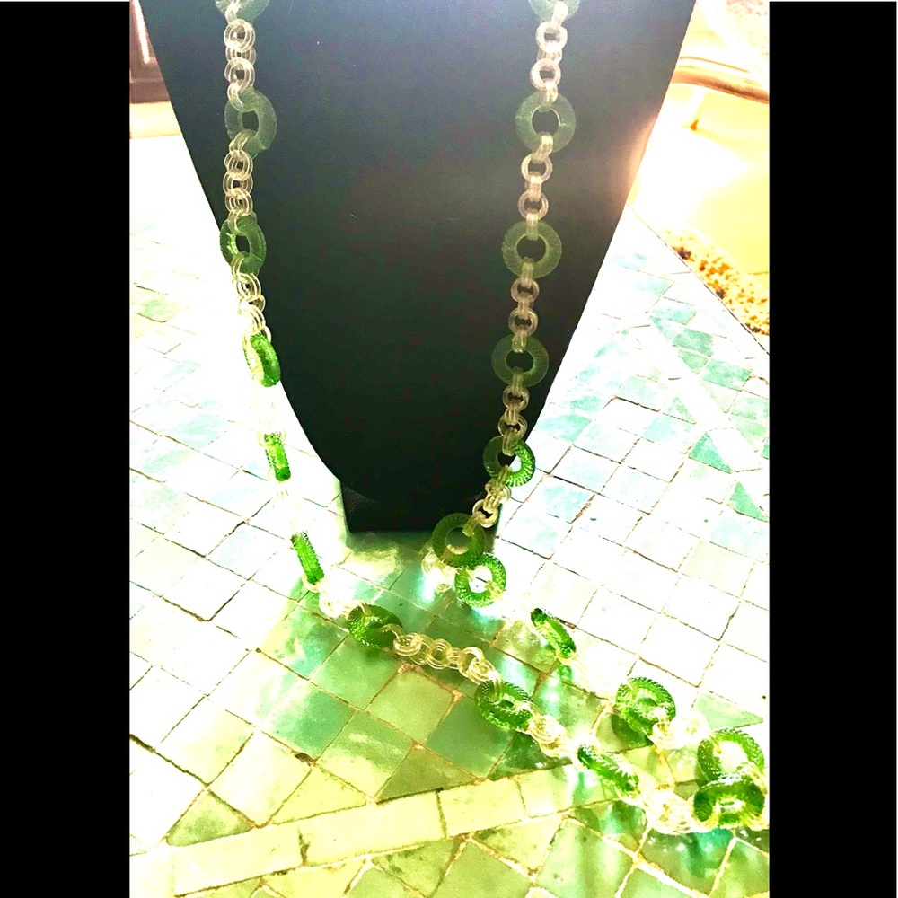 Vintage Plastic Chain Green & Clear Mod Graphic ! - Gem